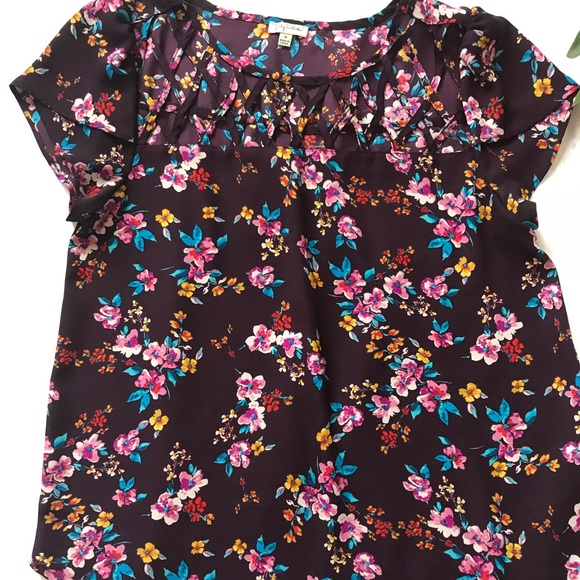 Tops | Floral Pattern Blouse Size Medium | Poshmark